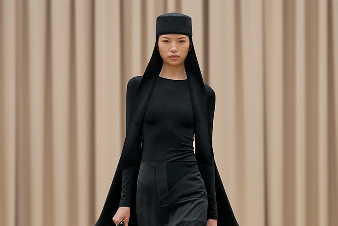 Vogue 10: 10 must-haves from Burberry’s autumn/winter 2021 collection ...