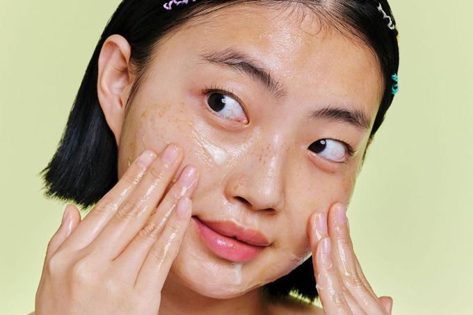 Double cleansing: What you need to know and why you need to get in on ...