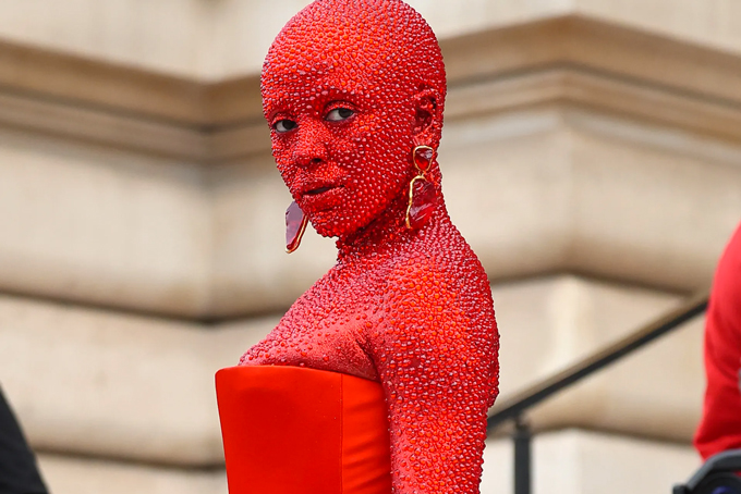Yes, that really was Doja Cat covered in 30,000 crystals at Schiaparelli