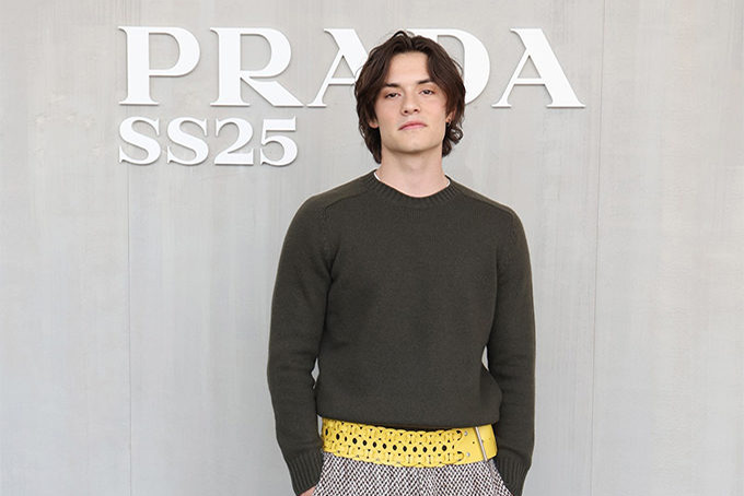 Louis Partridge pregames Prada with an Aperol Spritz