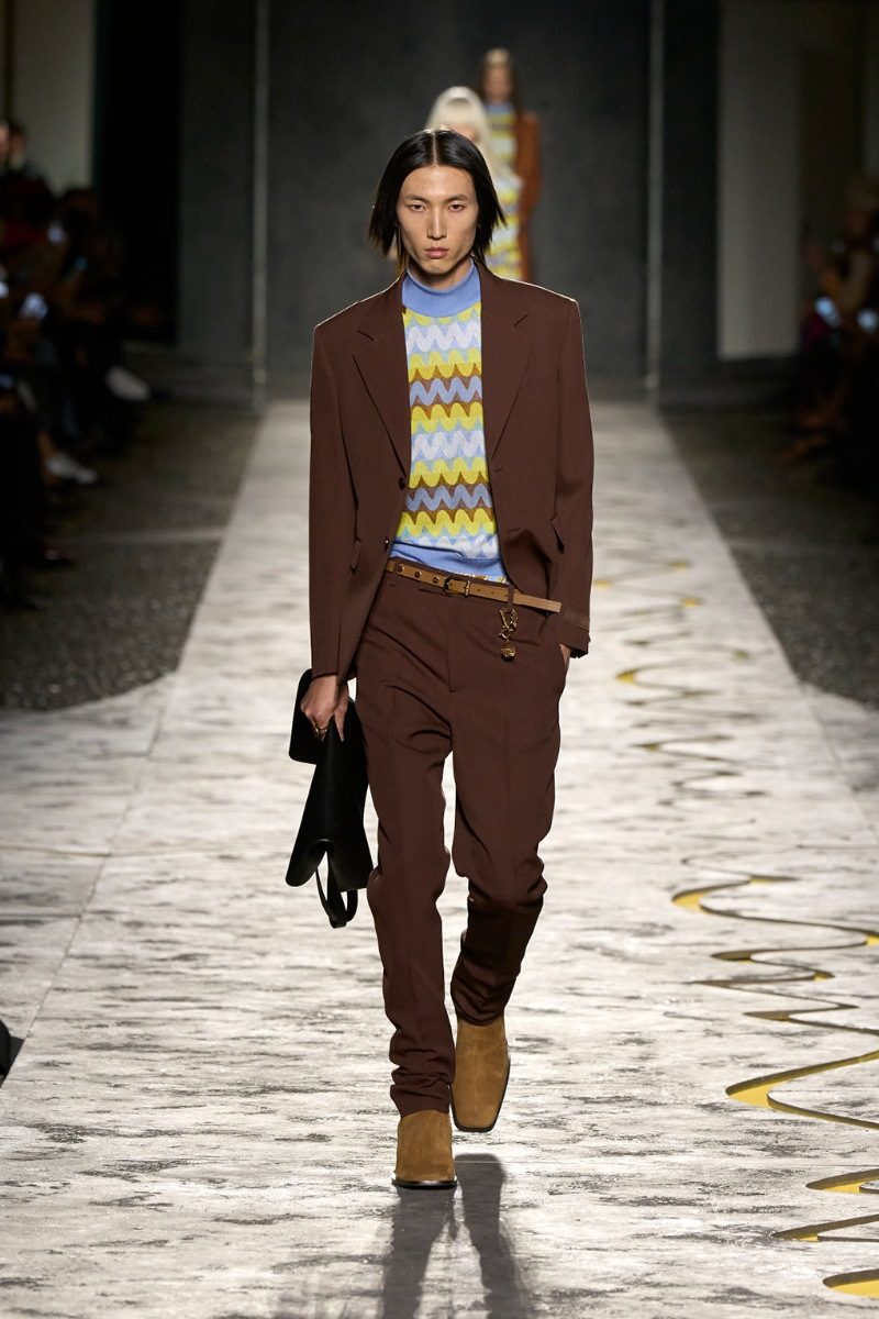 Vogue’s best looks from the Tod’s, Gucci and Versace spring/summer 2025 ...