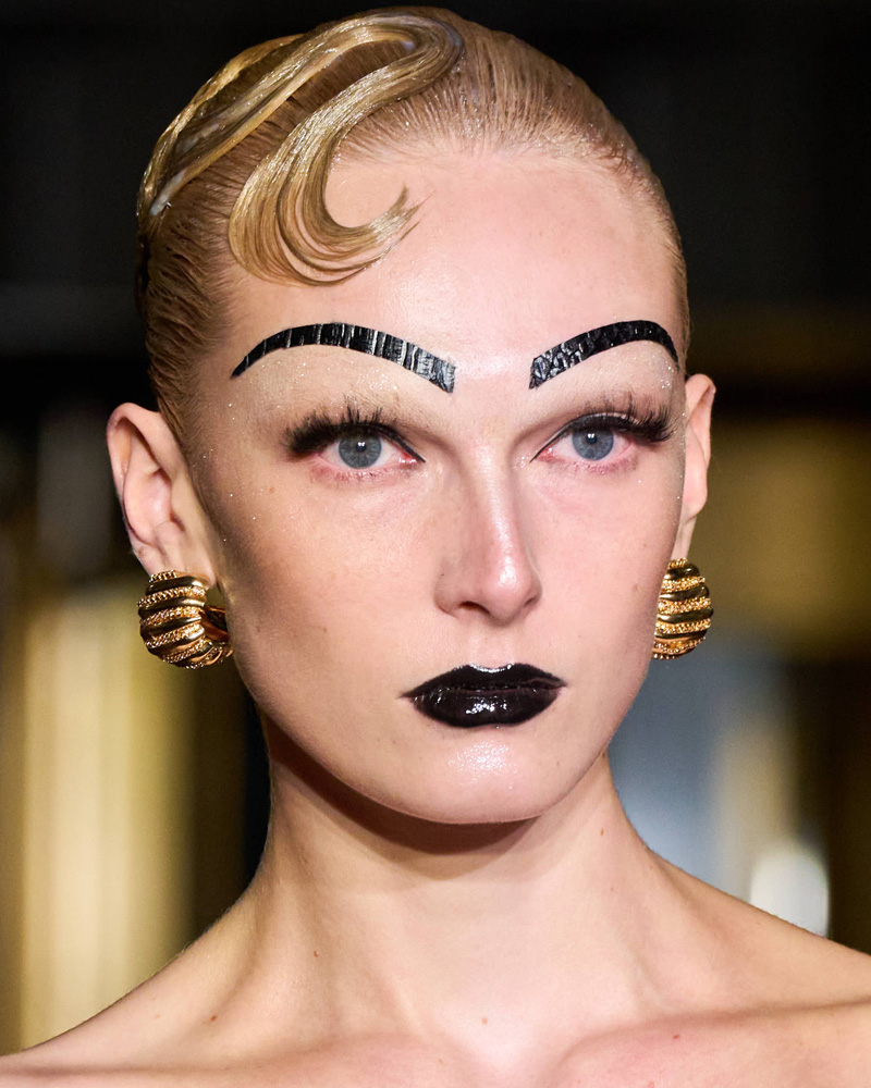 This Halloween, let these spring/summer 2025 runway beauty looks take ...