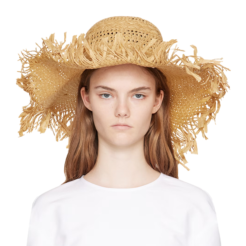The oversized hat is back in trend—here’s how to rock it