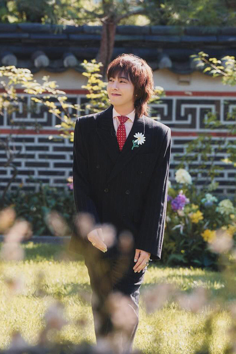 Here’s how to emulate G-Dragon’s style in his ‘Power’ era