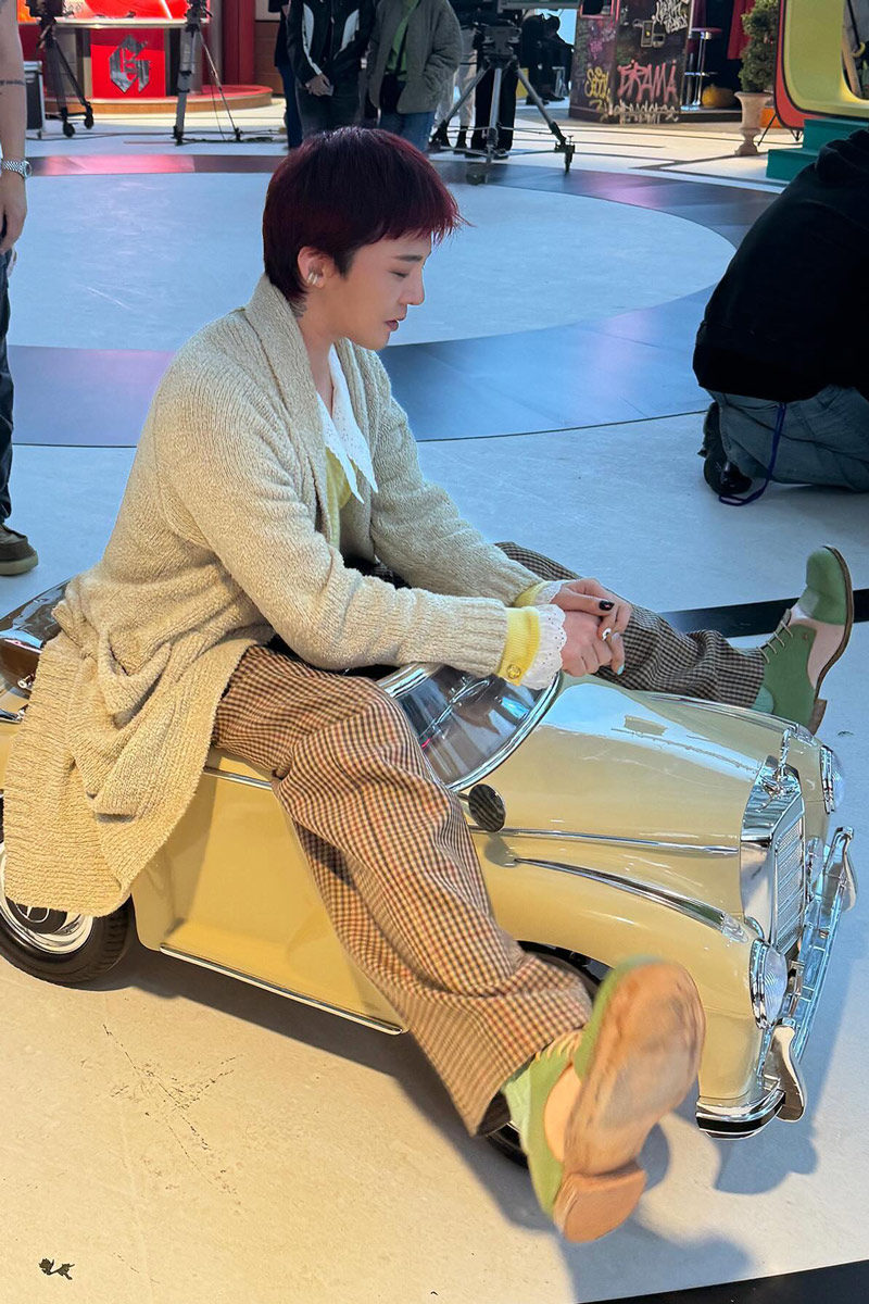 Here’s how to emulate G-Dragon’s style in his ‘Power’ era