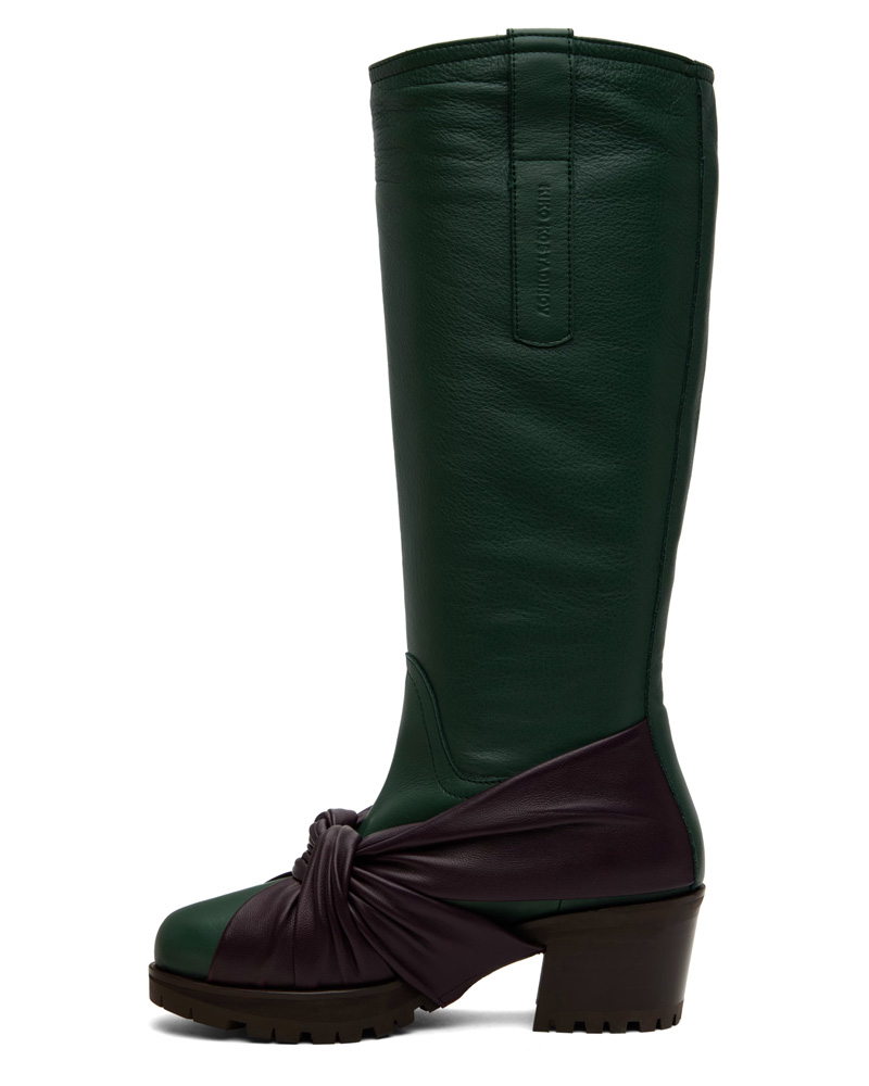 Vogue’s guide to the most stylish leather boots to snag, stat