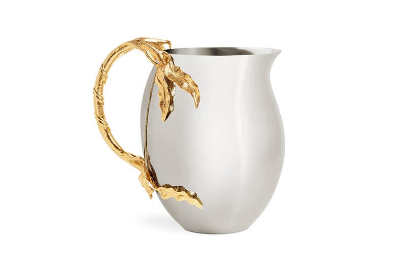 Wild gardenscape: Elevated botanical decor for the dinner table