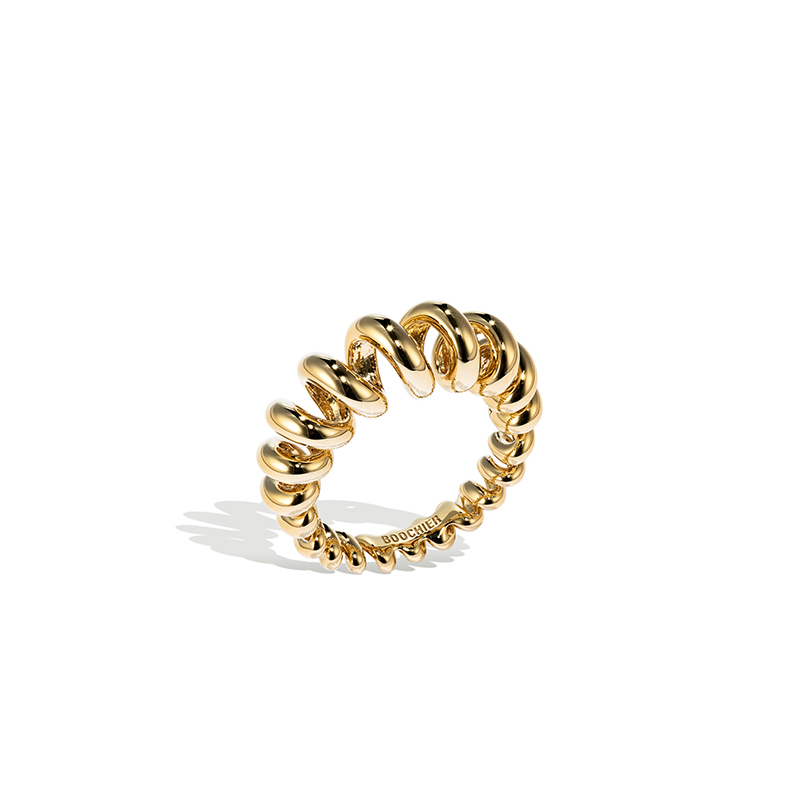 A pinkie ring adds a big dose of style, even on the little finger