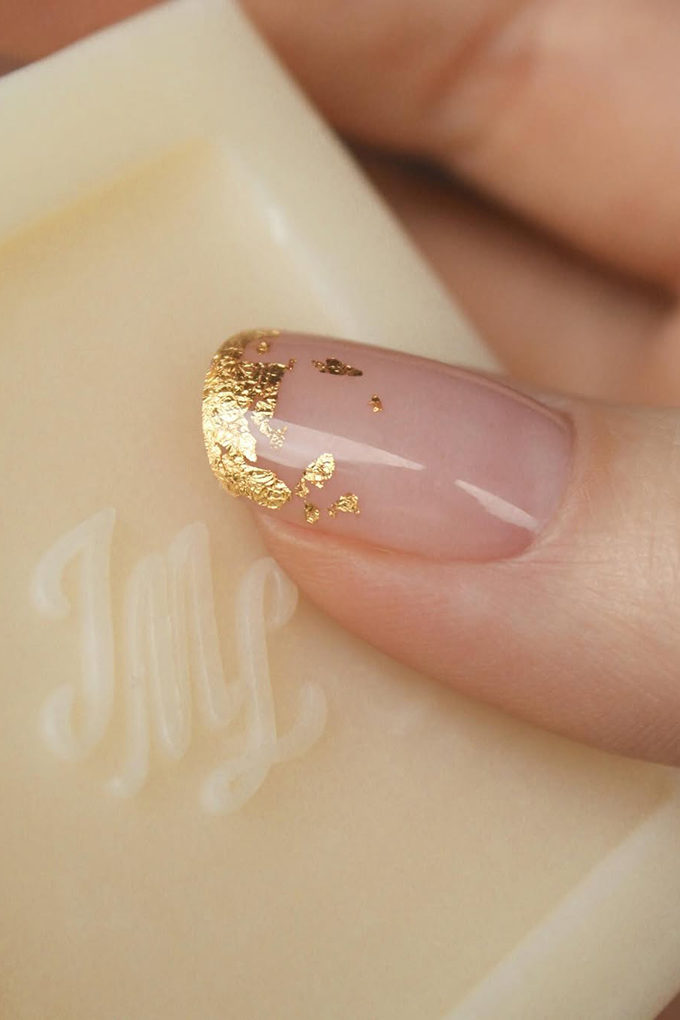 Consider adopting these timelessly chic bridal nails for your big day