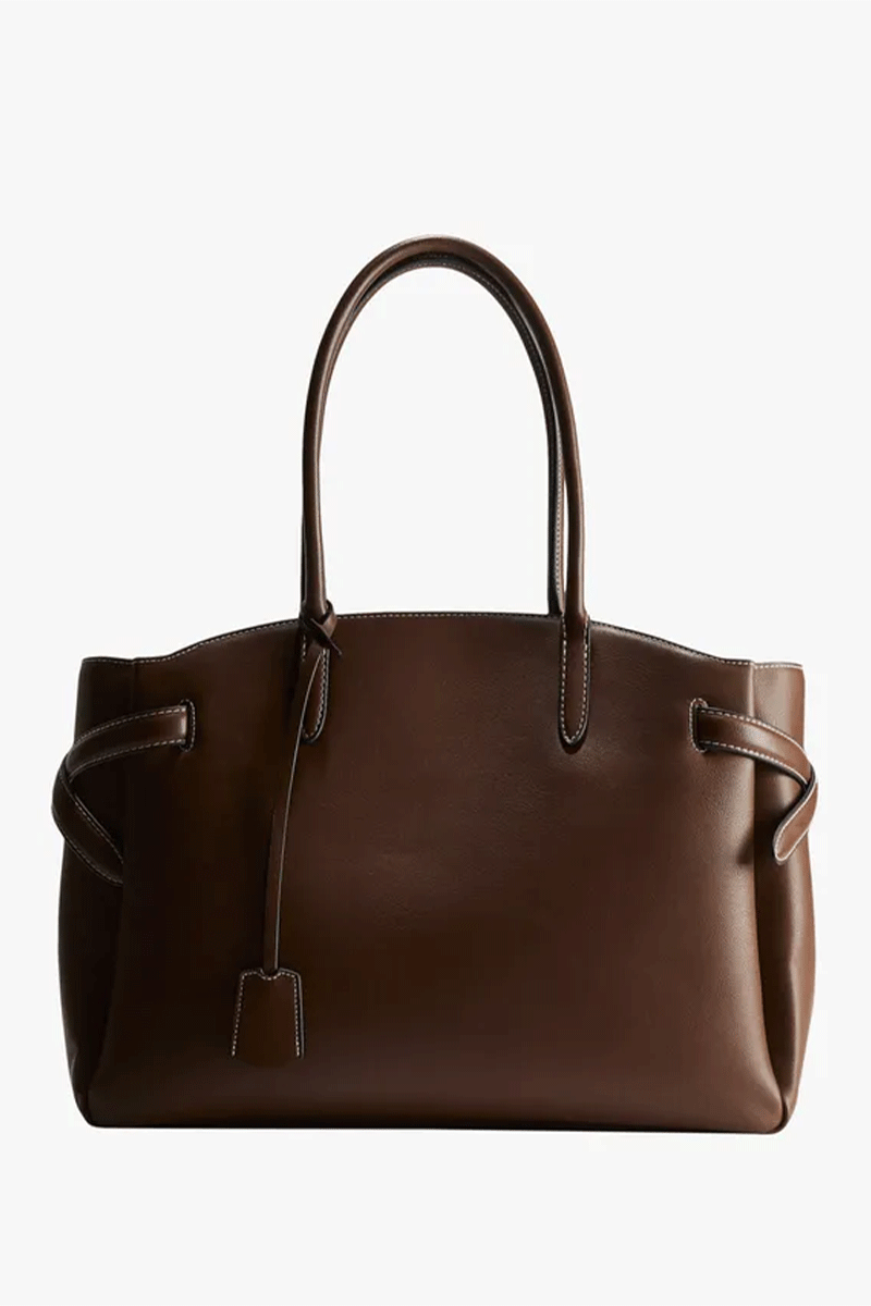 The new minimalist handbags we’re loving (and shopping!) for 2025