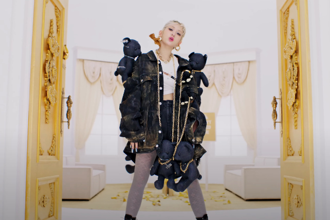 The best music video looks from Jeon Somi