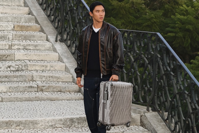 Tumi’s new ultra-portable 19 Degree Lite is perfect for the fashion ...