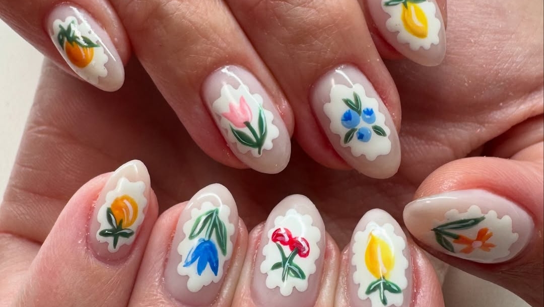 Stand out with these unique floral nails this spring
