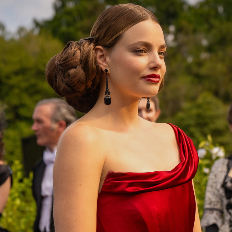 Theatrical updos, exquisite tiaras and scarlet lip smears—see the most ...