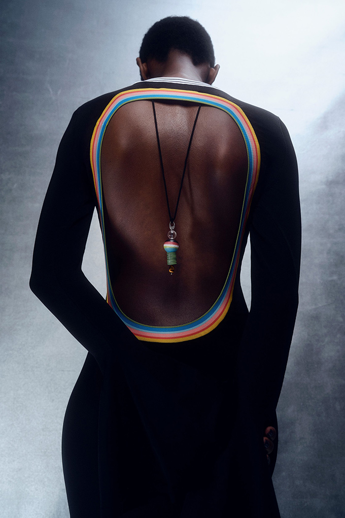 A statement pendant is the jewel trend of spring/summer 2026