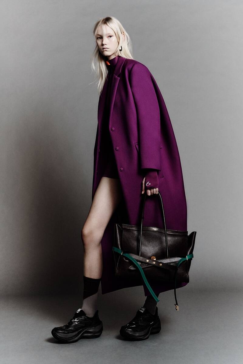 Vogue‘s best looks from the Balenciaga pre-fall 2026 collection